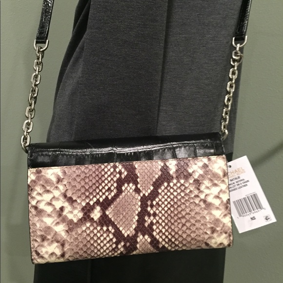 MICHAEL Michael Kors | Bags | Nwt Michael Kors Natalie Xl Wallet On ...